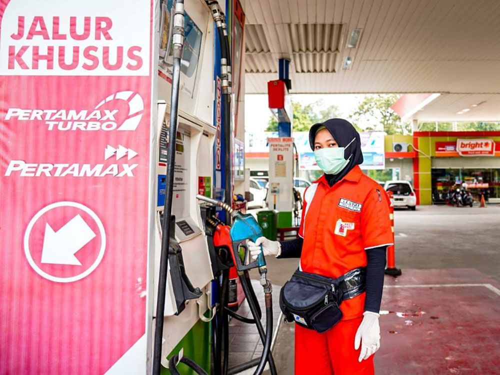 Harga 3 Jenis BBM Pertamina Naik Mulai 1 Desember 2022 - Berita ...