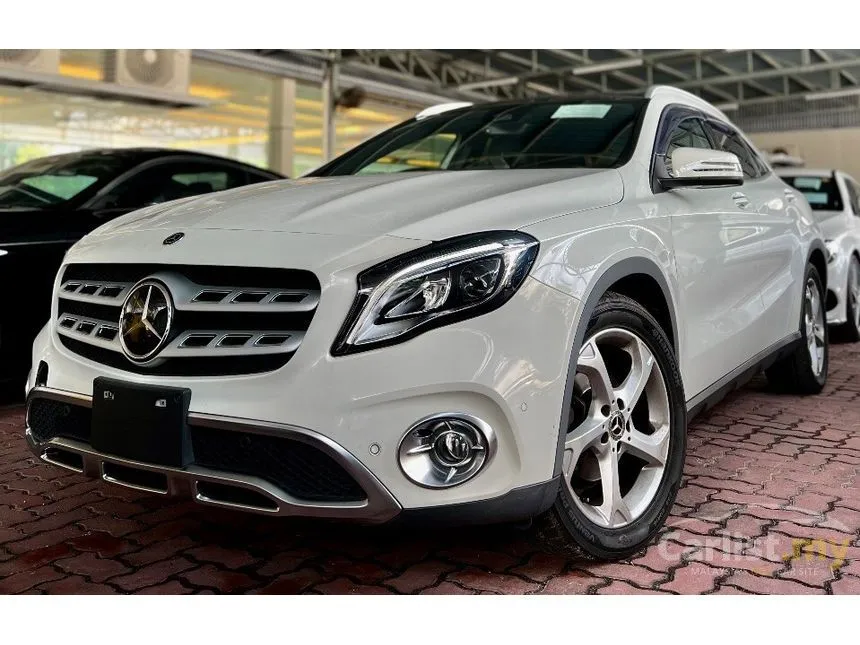 Recon 2017 Mercedes-Benz GLA180 1.6 AMG SUV PANORAMIC & SUNROOF ...