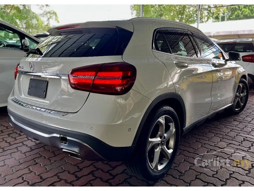 Recon 2017 Mercedes-Benz GLA180 1.6 AMG SUV PANORAMIC & SUNROOF ...