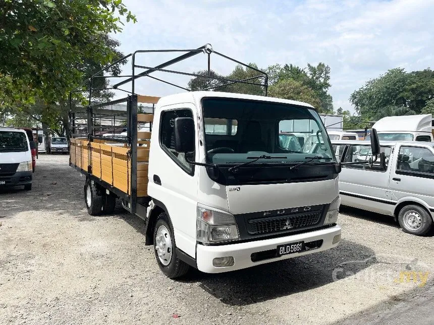 Terpakai 2011 Mitsubishi Fuso FE83PG 3 Ton 17 Feet Wooden Cargo Steel ...