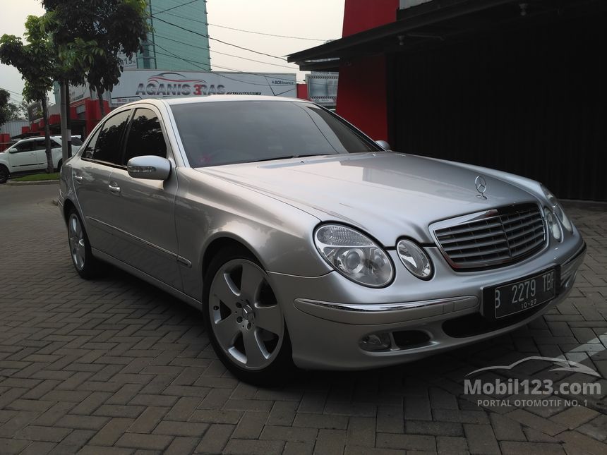 Jual Mobil Mercedes-Benz E260 2004 E260 2.6 di DKI Jakarta Automatic Sedan Silver Rp 135.000.000 ...