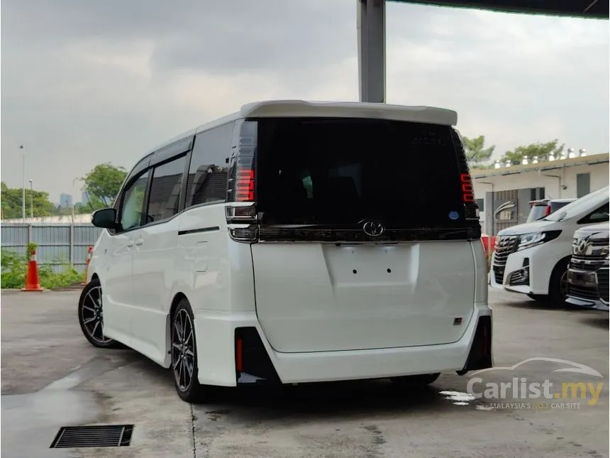 Recon 2018 Toyota Voxy 2.0 ZS GR Sport MPV Cheapest Ready Stock ...