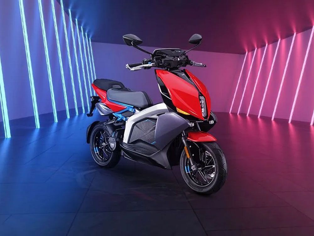 Lupakan Dulu Soal Rangka eSAF Honda, Ini Dia Motor Listrik Keren TVS X ...