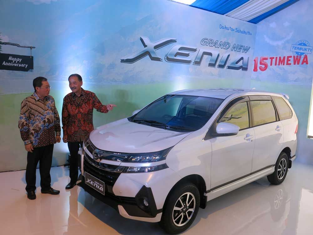 Daihatsu Xenia Facelift Resmi Dijual Mulai dari Rp 180 jutaan - Berita ...