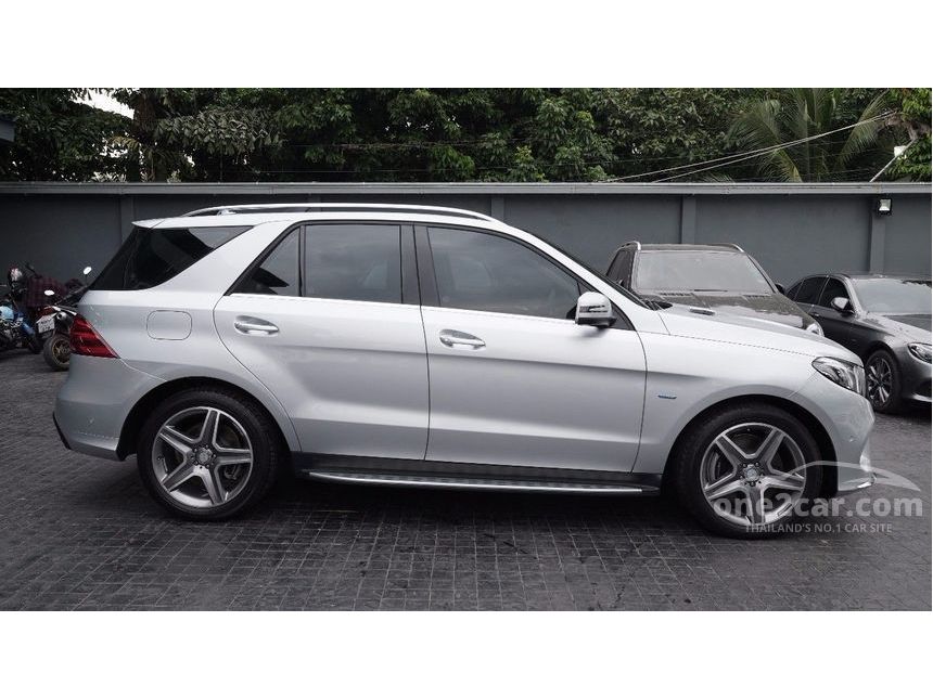 Mercedes-Benz GLE500 2016 W166 (ปี 12-16) e 4MATIC 3.0 เกียร์อัตโนมัติ ...