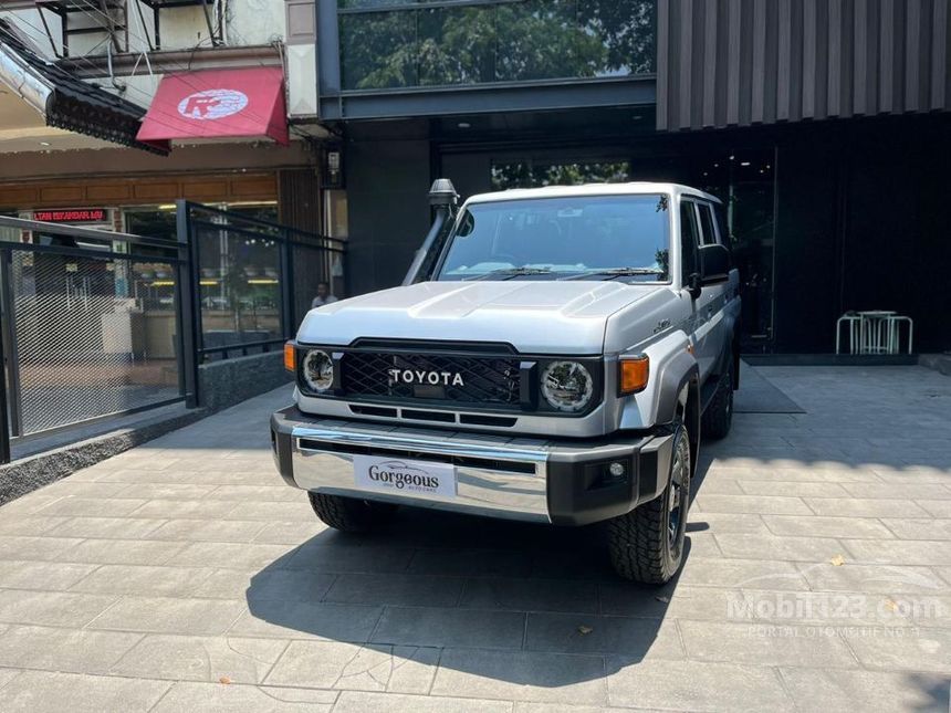 Jual Mobil Toyota Land Cruiser 2024 70 LX 2.8 di DKI Jakarta Automatic ...