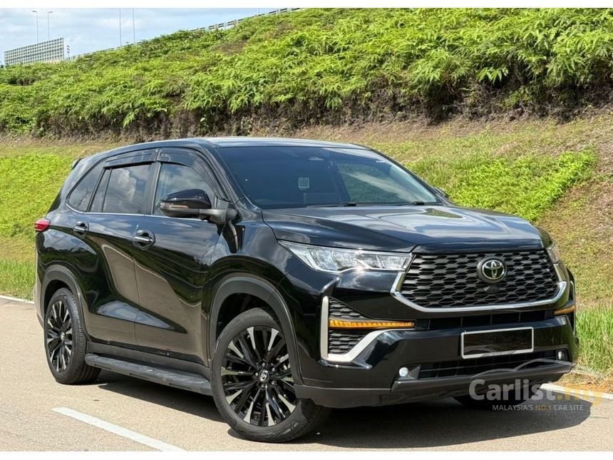 Used 2023 Toyota Innova Zenix 2.0 V MPV / LOW MILEAGE 33K KM ONLY ...