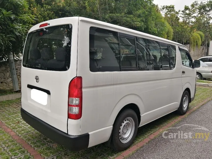 Used 2007 Toyota Hiace 2.5 (M) Window Van DIESEL LOW ROOF - Carlist.my