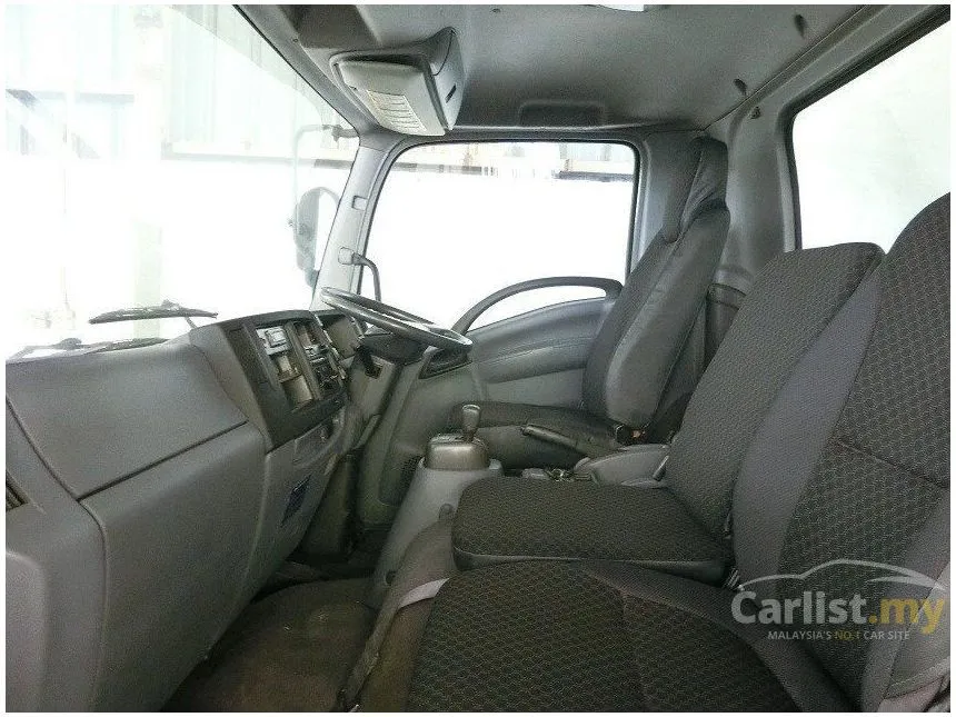 Recon 2022 Isuzu FRR90 Rebulid Ready Stock Chassis Chiller - Carlist.my