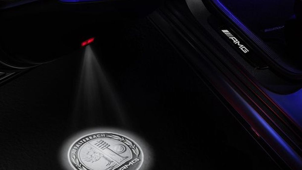 Mercedes-AMG นำเสนออ็อปชั่น LED Projector Lights เพิ่มความงามสง่า ...