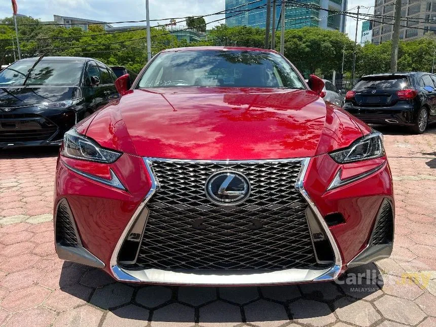 Recon 2017 Lexus IS200t 2.0 Luxury Sedan (F-SPORT GRILL/SUNROOF/POWER ...