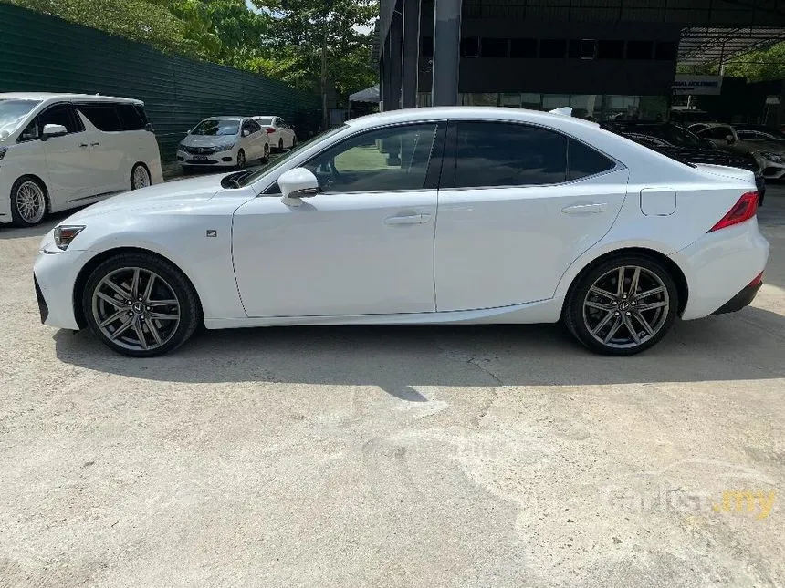 Recon 2017 Lexus IS300 2.0 F Sport Sedan NEW FACELIFT BSM LTA PRE CRASH ...