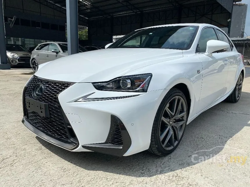 Recon 2017 Lexus IS300 2.0 F Sport Sedan NEW FACELIFT BSM LTA PRE CRASH ...