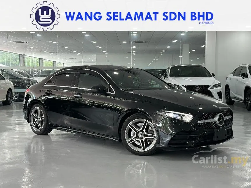 Recon 2019 Mercedes-Benz A250 2.0 AMG Line - Paronamic Roof - Two Tone ...