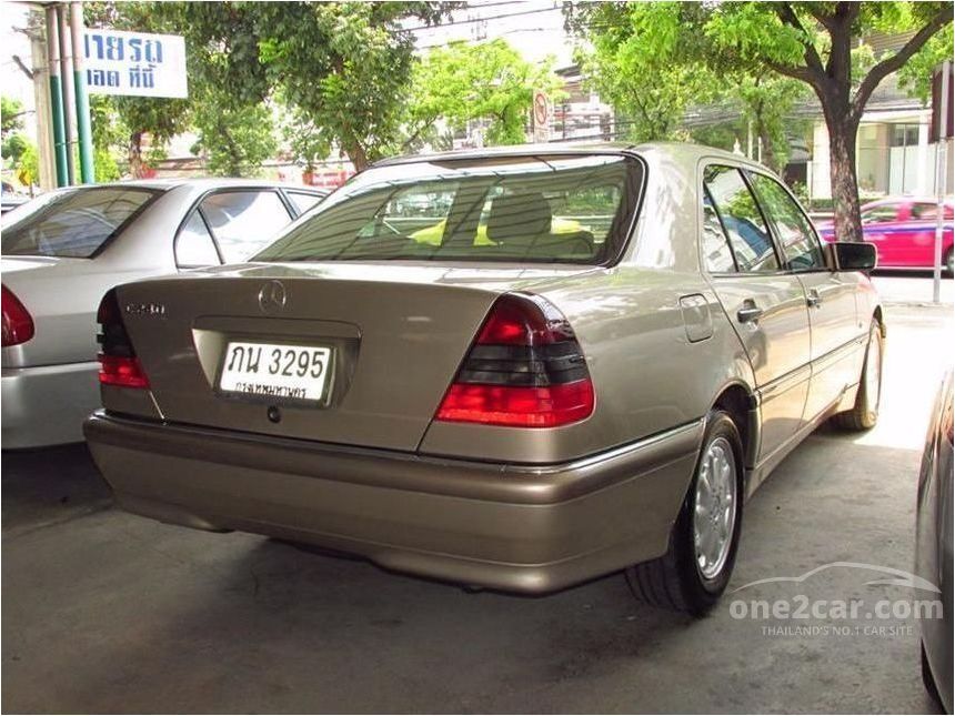 Mercedes-Benz C240 2001 2.4 in กรุงเทพและปริมณฑล Automatic Sedan สีทอง ...