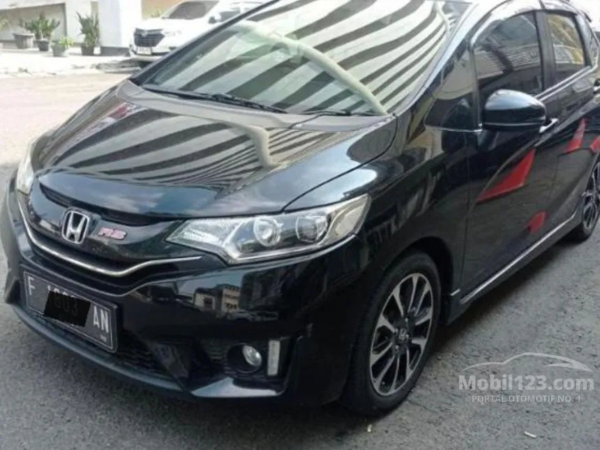 Jual Mobil Honda Jazz 2017 RS 1.5 di Jawa Barat Automatic Hatchback ...