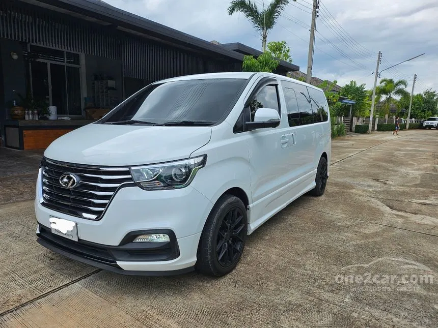 2019 Hyundai Grand Starex 2.5 (ปี 18-24) 2.5 VIP Wagon AT มือสอง One2car