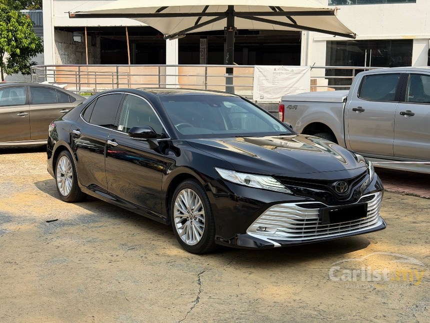 Used 2021 Toyota Camry 2.5 V WITH WARRANTY - Carlist.my