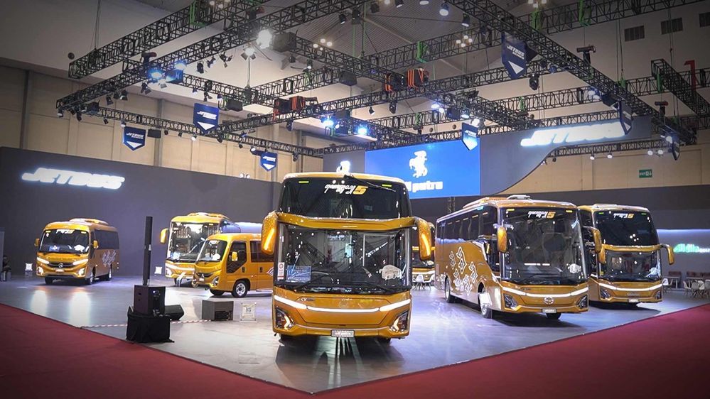 Serba-Serbi Jetbus 5, Model Bus Terbaru Adi Putro yang Futuristik ...
