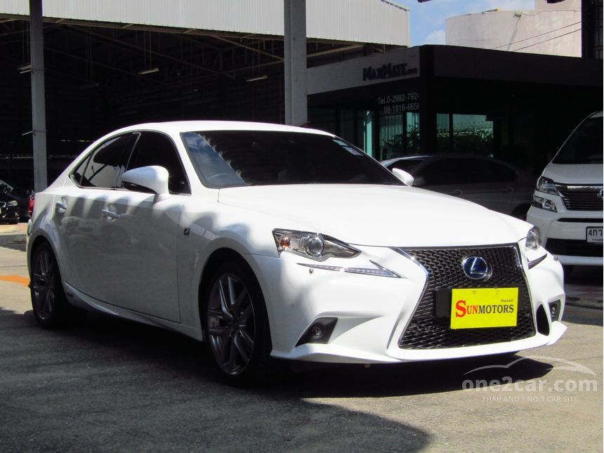 Lexus IS300h 2015 Premium 2.5 in กรุงเทพและปริมณฑล Automatic Sedan สี ...