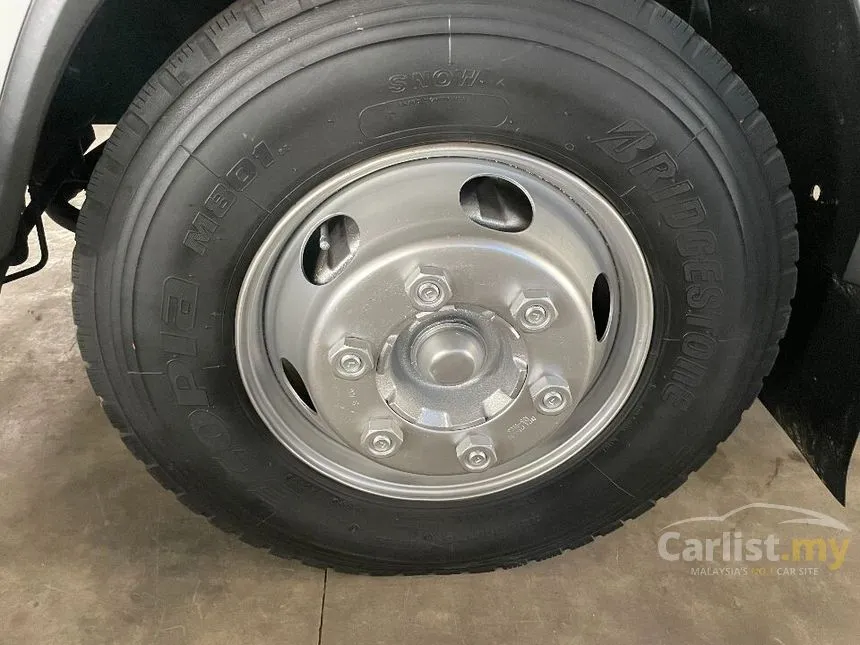 Recon 2022 Isuzu NPR75 Pro 5.2 Lorry READY CHASSIS READY CHASSIS ...