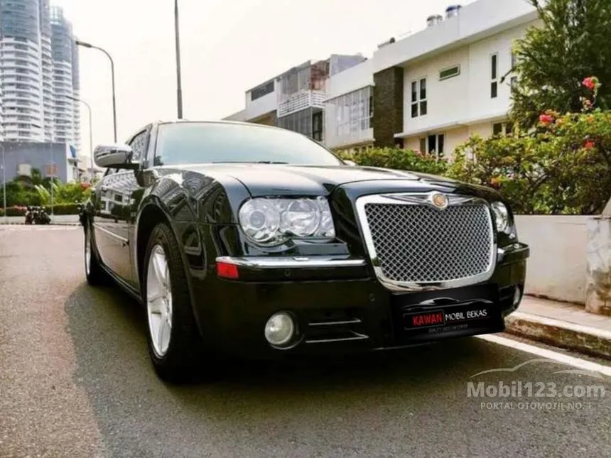 Jual Mobil Chrysler 300C 2011 3.5 di DKI Jakarta Automatic Sedan Hitam ...
