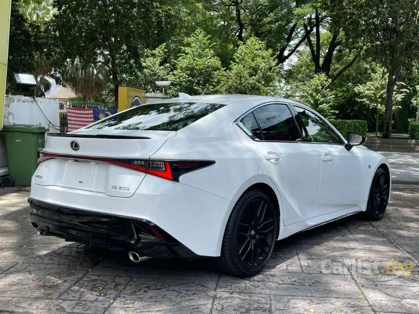 Recon 2021 Lexus IS300 2.0 F Sport Sedan - Carlist.my