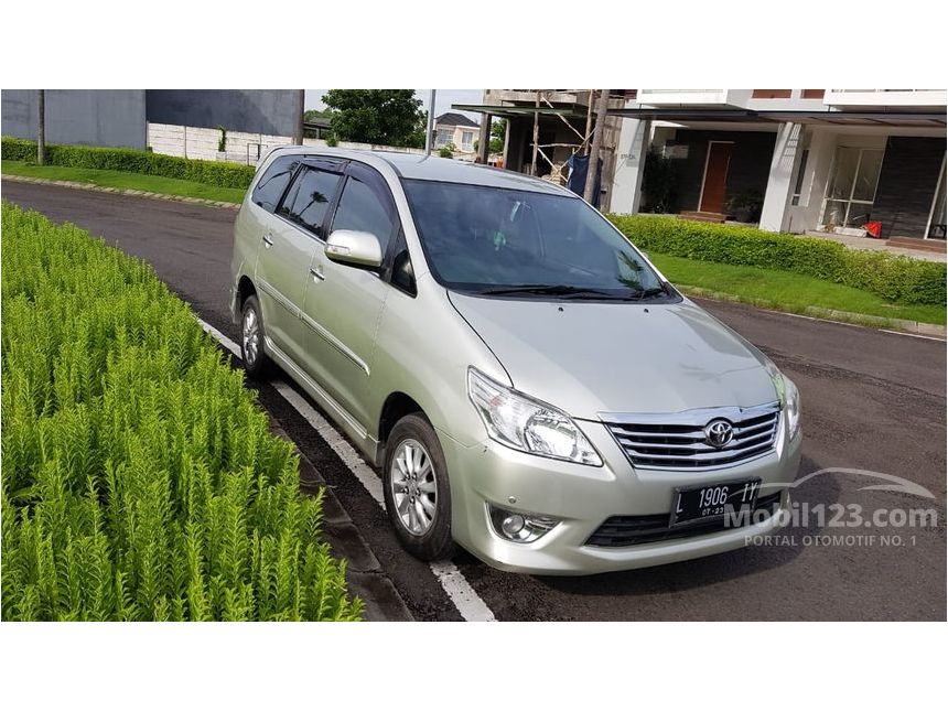 Jual Mobil Toyota Kijang Innova 2013 V 2.5 di Jawa Timur Automatic MPV ...