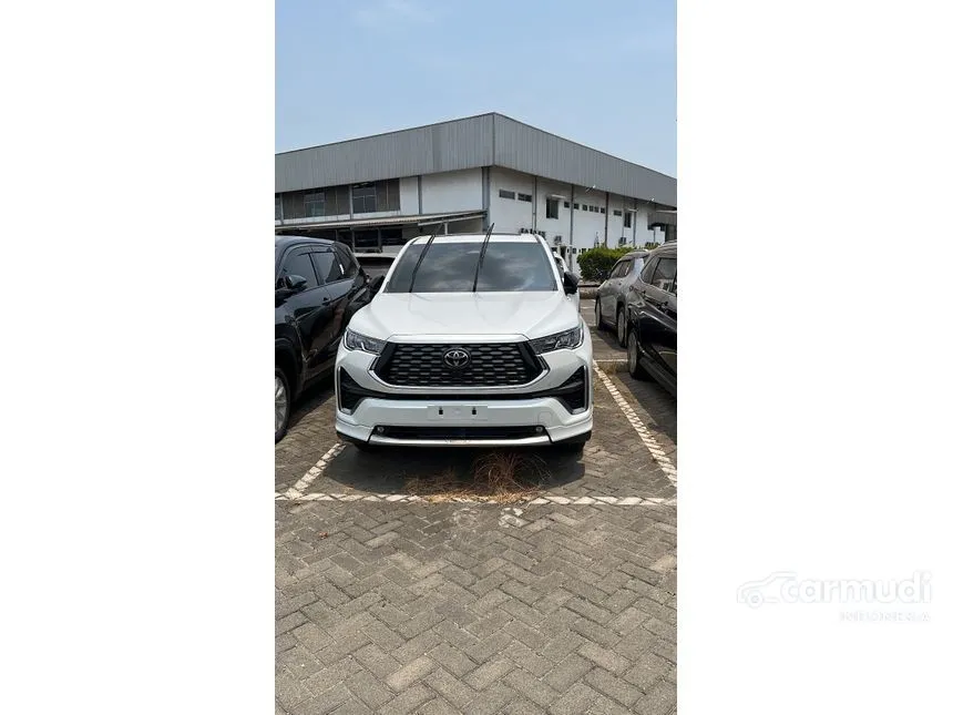 Toyota Kijang Innova Zenix 2023 Q HV TSS Modellista 2.0 in DKI Jakarta ...