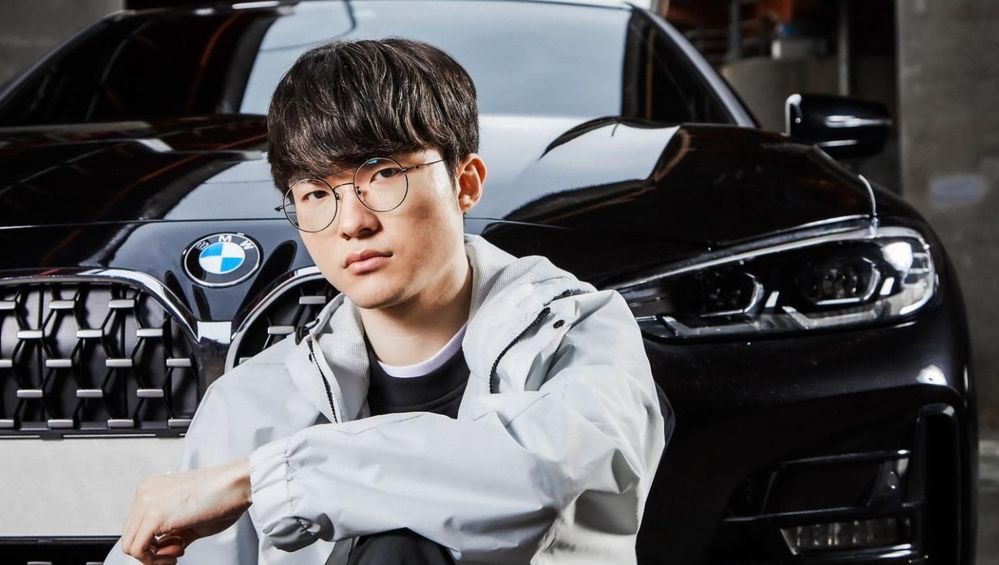 Mobil-Mobil Pilihan Atlet Esports Terkenal, Gaya Hidup di Luar Layar ...