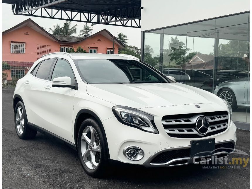 Recon 2019 Mercedes-Benz GLA220 GLA 250 GLA200 2.0 4MATIC - FULL BLACK ...
