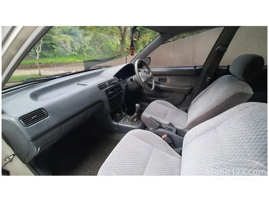 Jual Mobil Toyota Soluna 2001 GLi 1.5 di Jawa Barat Manual Sedan Silver ...