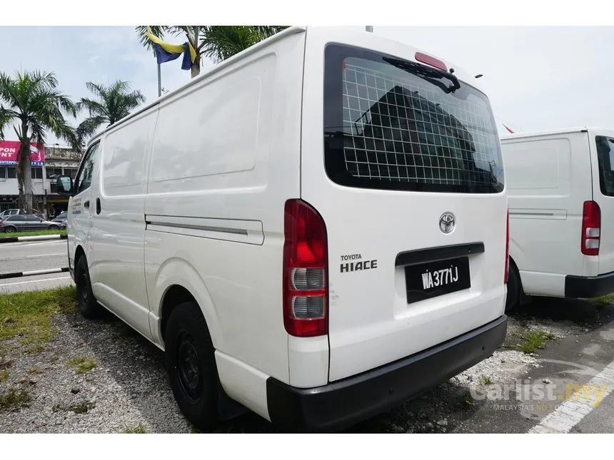 Toyota Hiace 2013 Panel 2.5 在（state） Manual手动挡 Van White 于（价格 ...