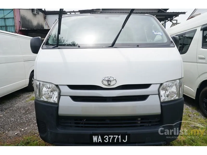 Toyota Hiace 2013 Panel 2.5 在（state） Manual手动挡 Van White 于（价格 ...