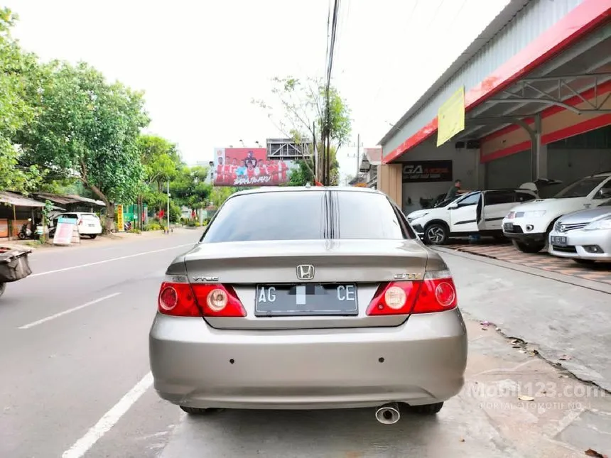Jual Mobil Honda City 2007 VTEC 1.5 di Jawa Timur Automatic Sedan Abu ...