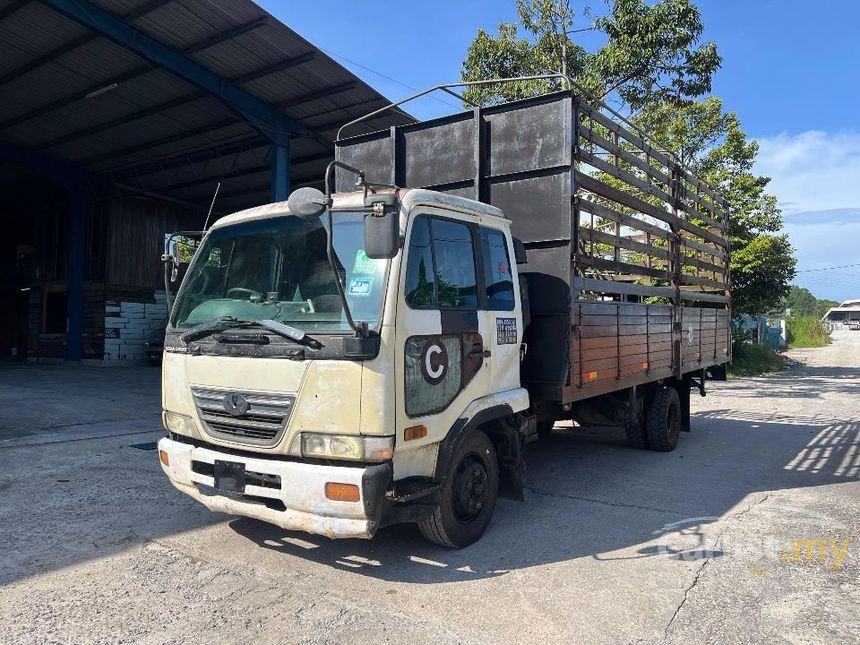 Used 20 Kaki Nissan Diesel MK252 Wooden Cargo With Double Layer Wooden ...