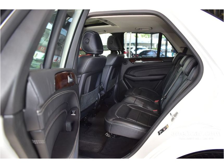 Mercedes-Benz ML250 CDI 2015 2.1 in กรุงเทพและปริมณฑล Automatic SUV สี ...