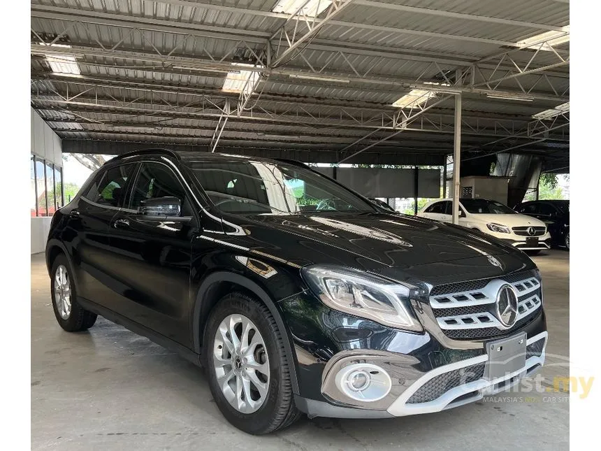 Recon 2018 Mercedes-Benz GLA180 - GRADE 5A - 18,xxx KM ONLY - POWER ...