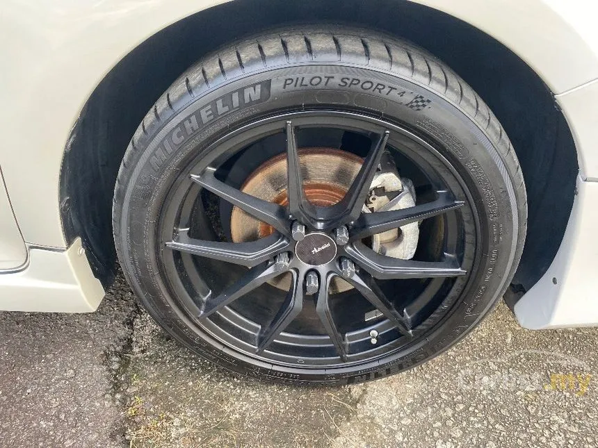 Used 2013 Toyota Camry 2.5 V Sedan ps4 michellin silence tayar and ...