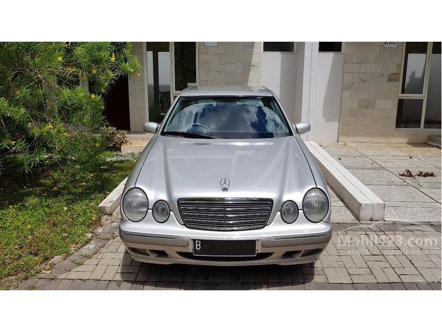 Jual Mobil Mercedes-Benz E260 2001 Elegance 2.6 di Banten Automatic ...