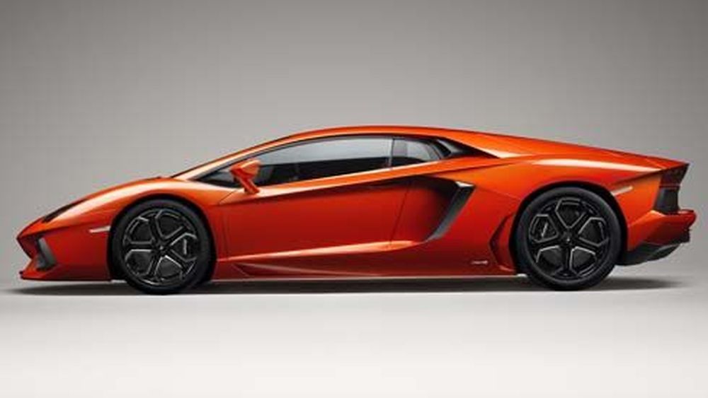 เปิดตัว Lamborghini Aventador LP700-4 กระทิงเปลี่ยวตัวใหม่ เฉลยราคาใน 3 ...