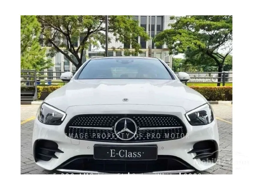 Jual Mobil Mercedes-Benz E300 2022 AMG Line 2.0 di Banten Automatic Sedan Putih Rp 1.625.000.000 ...
