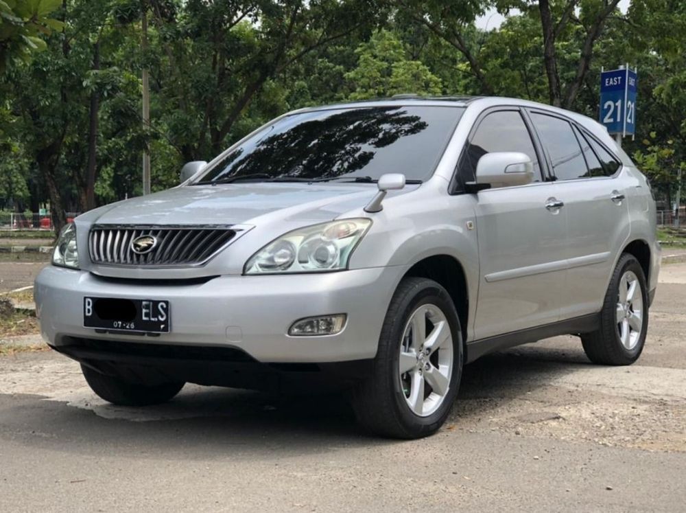 Kelebihan dan Kekurangan Toyota Harrier Gen 2, Tampil Mewah Kini Cukup ...