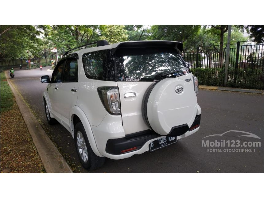 Jual Mobil Daihatsu Terios 2015 TX 1.5 di Jawa Barat Automatic SUV ...