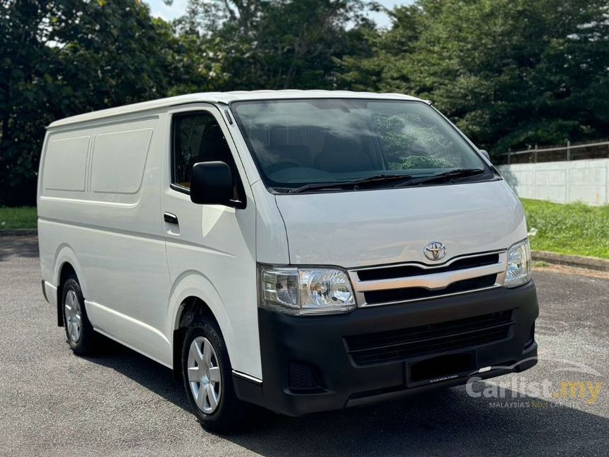 Used 2013 Toyota Hiace 2.5 Panel Van Van New Facelift - Carlist.my