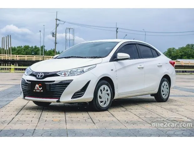 เมืองชลยูสคาร์ Chon Buri Mueang Chonburi Used Car Dealer
