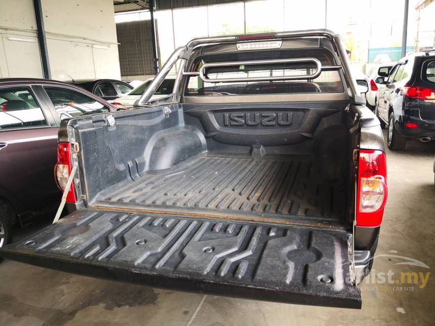 Isuzu D-Max 2012 HI-DEF D-Box 3.0 in Johor Automatic Pickup Truck Black ...