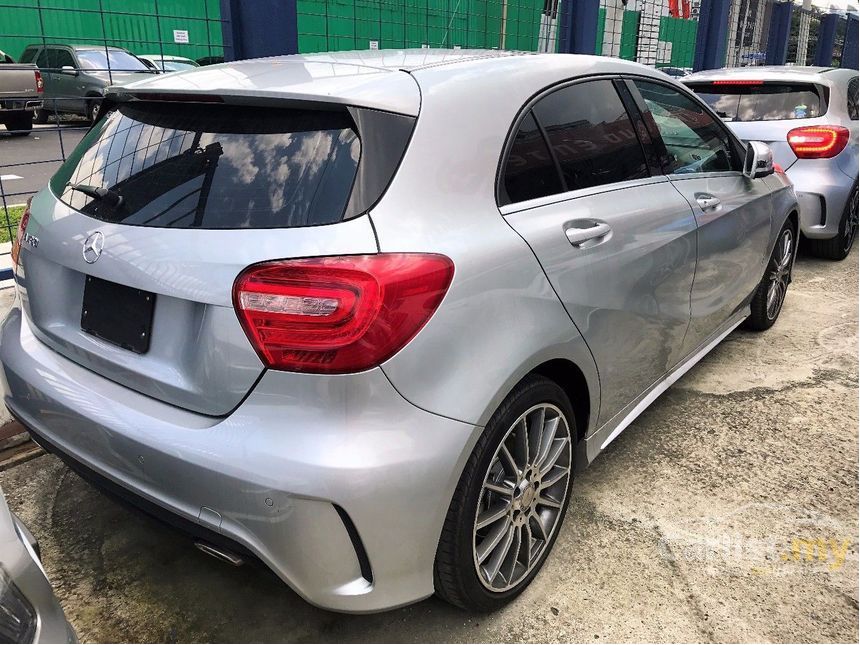 Mercedes-Benz A180 2013 1.6 in Kuala Lumpur Automatic Hatchback Silver ...