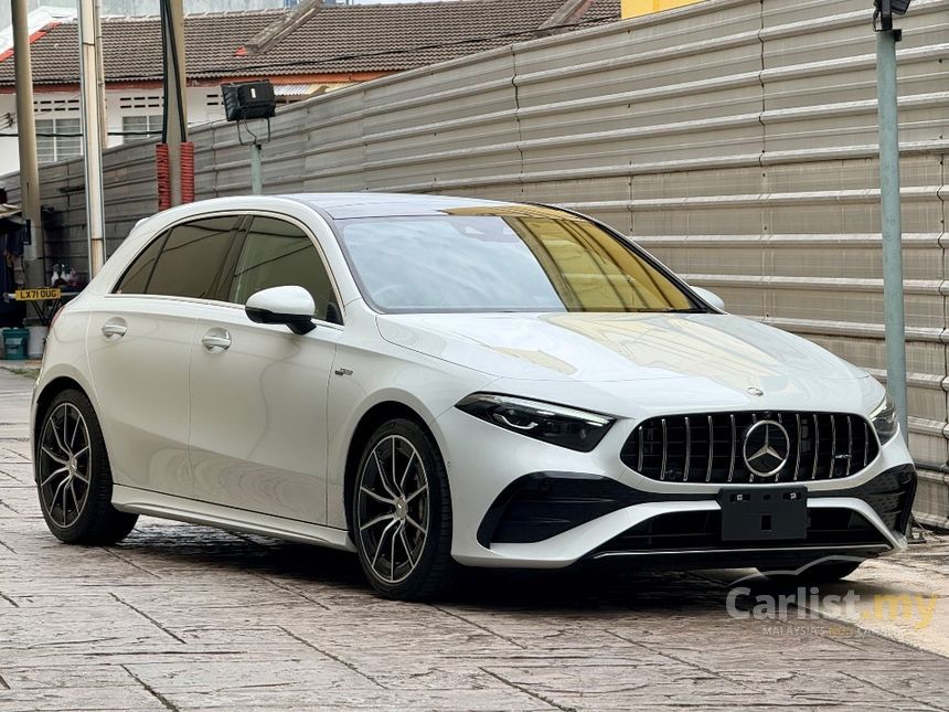 Mercedes-Benz AMG A35 2.0 4 2023 - RM 250,000 - Carlist.my