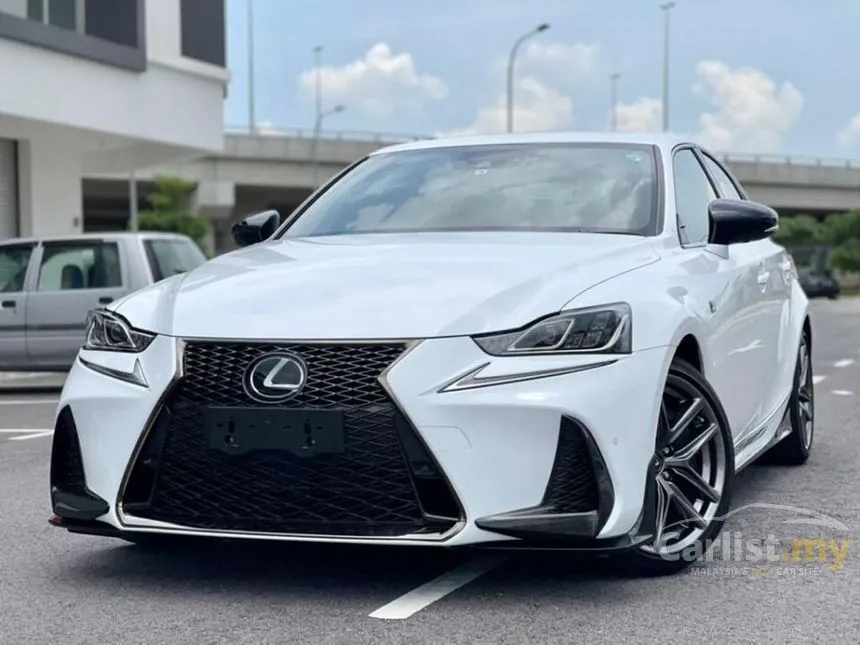 Recon 2018 Lexus IS300 2.5 F Sport Sedan - Carlist.my